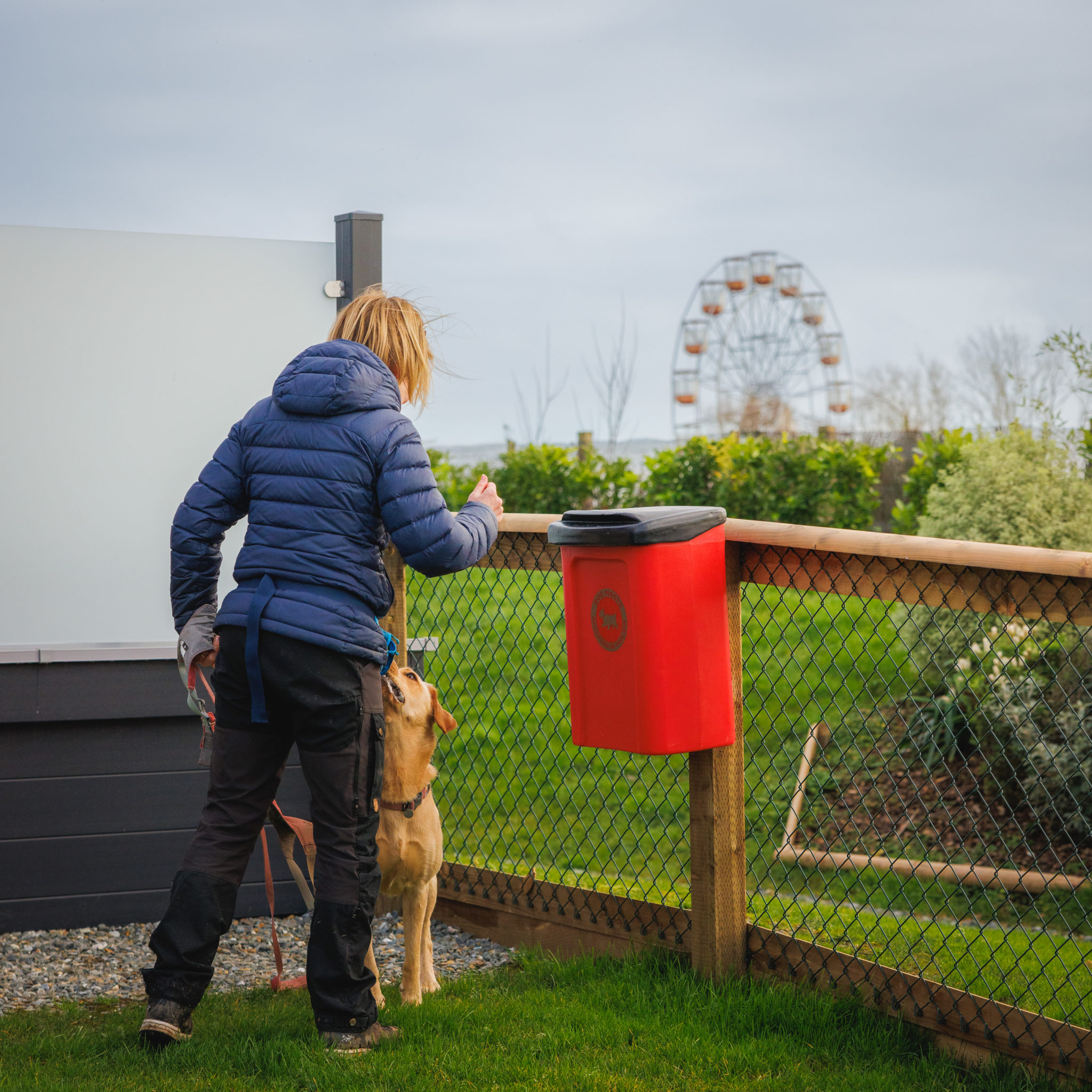 Pet Friendly Holidays in Pembrokeshire • Folly Farm Holiday Park